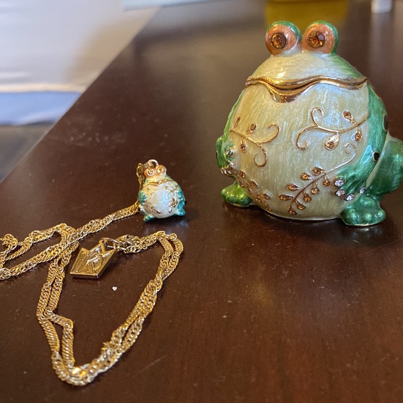 Jewelry | New Unique Frog Trinket Box With Matching Trinket | Poshmark